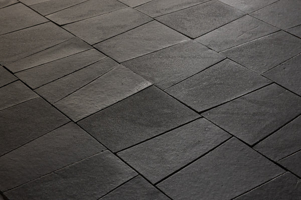 Matt Black Wedge Shaped Chunky Tiles - BJMTL1-WS – VEELVLAK-Frēodōm
