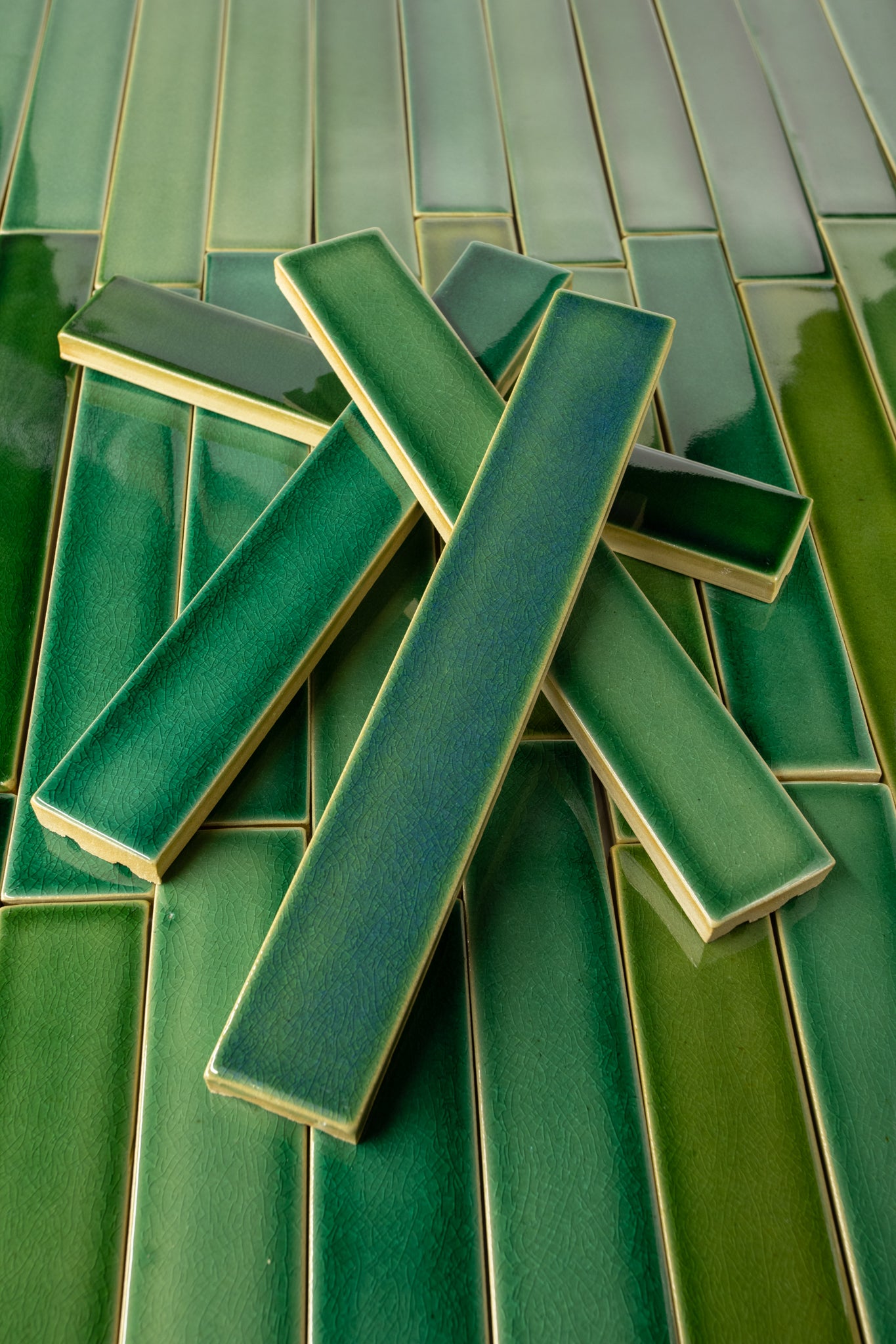 Blend of Greens Rectangular Tiles CLGLAB_EX_4B – VEELVLAK-Frēodōm