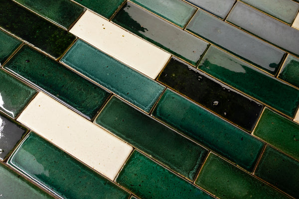 Blend of Greens & Cream Rectangular Tiles PHELJL_13C – VEELVLAK-Frēodōm