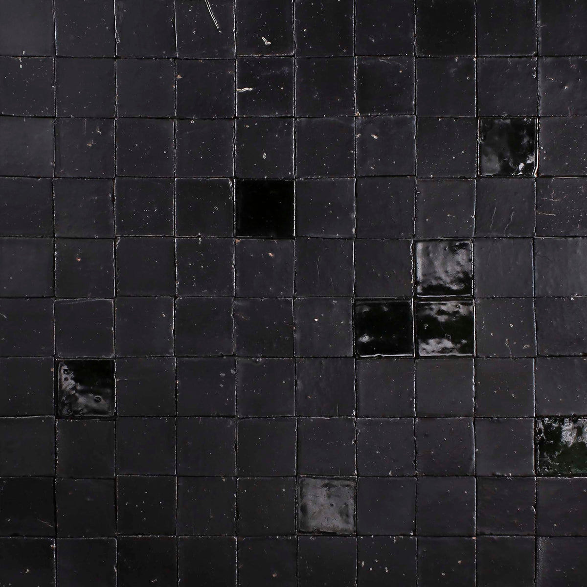 Chunky Square Tile Matt and Gloss Black HMTTP2 3C – VEELVLAK-Frēodōm
