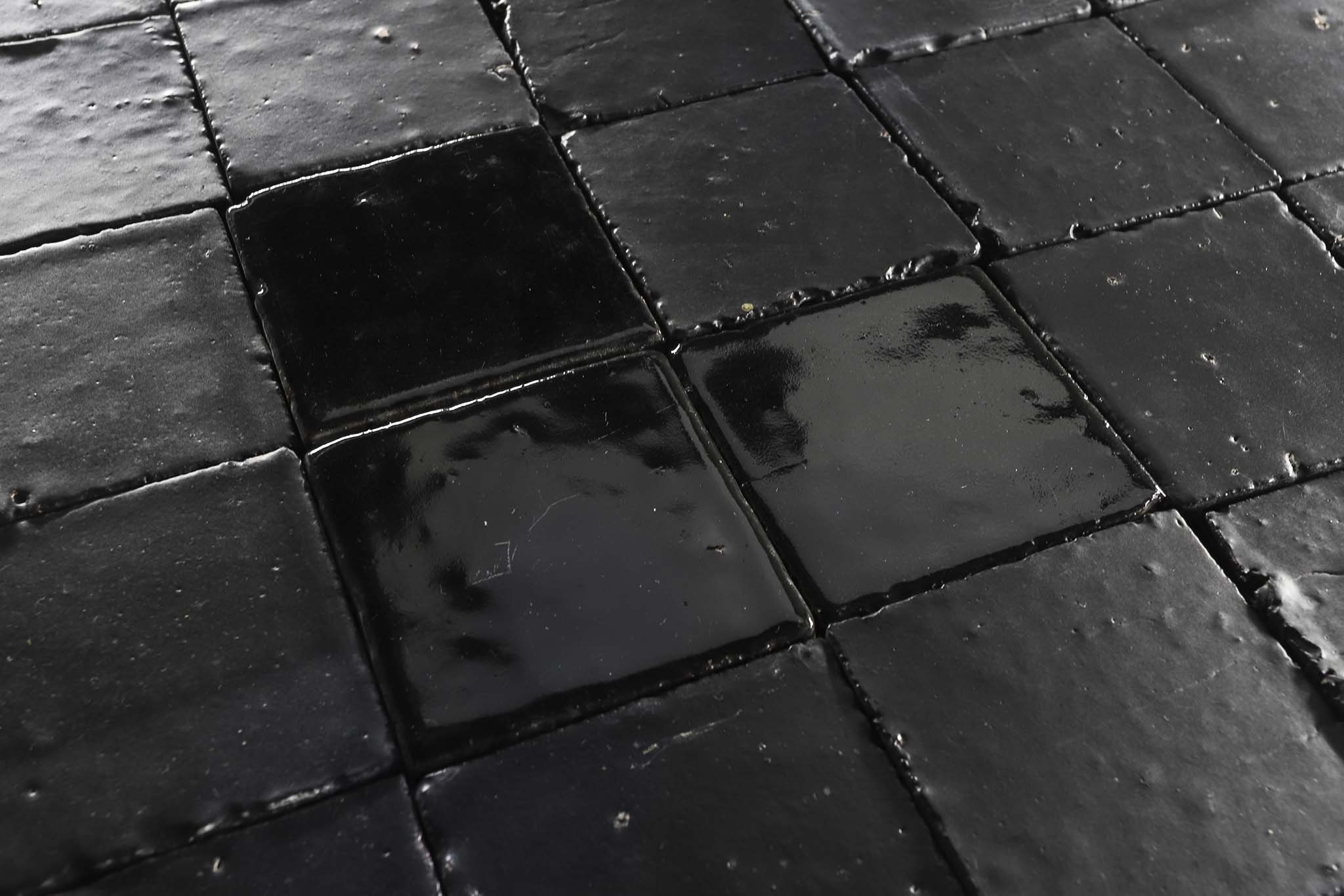 Chunky Square Tile Matt and Gloss Black HMTTP2 3C – VEELVLAK-Frēodōm