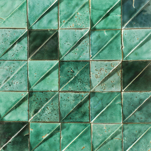 Square split surface 3D Tile Glassy green P3CV62 5A – VEELVLAK-Frēodōm