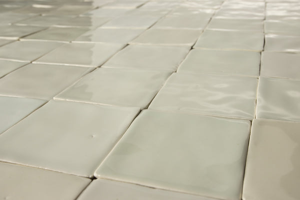 Off-White Handmade Square Tiles R5F8E9 – VEELVLAK-Frēodōm