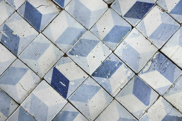 Chunky square tile Blue cube pattern on Matt White RPM84 10B – VEELVLAK ...